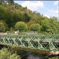 China ISO Q345B Prefab Steel Bridge Fabrication Metal Pedestrian Bridge Earthquake Resistant for sale
