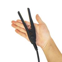 China Ceramic Hair Straightening Iron with Ceramic Plate Material for Long-Lasting Results for sale