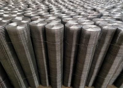 China 1/4in Metal Mesh Fence Welded Wire Mesh Rolls 23 Gauge Hardware Cloth For Chicken Coop for sale