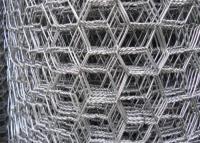 China Galvanized Hexagonal Chicken Wire Mesh Roll 15m 6 Foot Chicken Wire Fence for sale