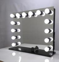 China Custom Designs Vanity Lights Ideal for Table Desktop Dresser and Bathroom Dressing for sale