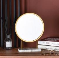 China Round Pocket Magnifying Makeup Mirror For Vanity Table Custom for sale