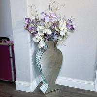 China Clear Crystal Tall Mirrored Crushed Diamond Floor Vase Planter For Wedding for sale