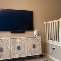 China ODM Cream Sideboard And TV Unit Stand Buffet 65 Inch for sale