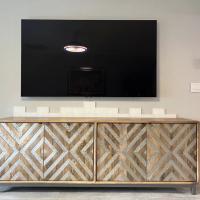 China Custom Wooden Kitchen Sideboard Media Console With Glass Doors for sale