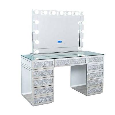 China Modern Design Oak Makeup Table With Lighted Mirrored Dresser Vanity Desk And Storage for sale