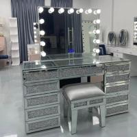China Modern Design Oak Makeup Table With Lighted Mirrored Dresser Vanity Desk And Storage for sale