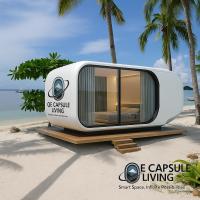 China Prefabricated 40 Fthotel Modular Steel Space Capsule House Mobile Container Houses With Toilet For 5 Persons Bedroom for sale
