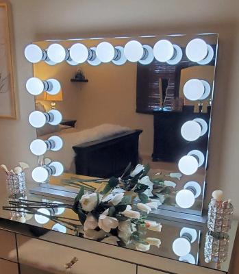 China Frameless Makeup Mirror with 15 Dimmable LED Lights and Stainless Steel Frame in 91*76CM Size for sale