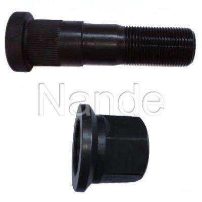 China Carbon Steel M22x1.5 Wheel Bolt Grade 8.8 for Automotive Machinery for sale