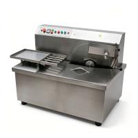 China 20L Capacity Chocolate Melting Machine with Digital Temperature Control and 304 Stainless Steel Construction for sale