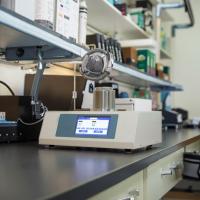 China Automatic Differential Scanning Calorimeter High Resolution DSC Lab Calorimeter Differential Scanning Calorimeter for sale