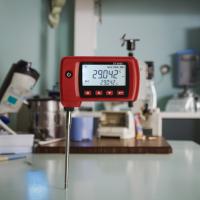 China Digital Standard Thermometer Industrial Temperature Calibration Test Machine Temperature Laboratory Calibrator Lab Test for sale