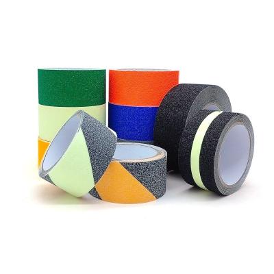 China Industrial Safety Solution Non Slip Floor Strips Strong Grip Surface For Stairs Walkways for sale