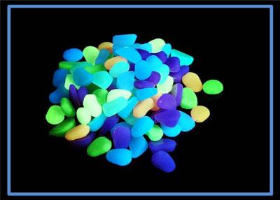 China Glow in the Dark Pebble Stones Yellow Green 1-2cm Natural Luminescent Garden Decorative Stones for sale