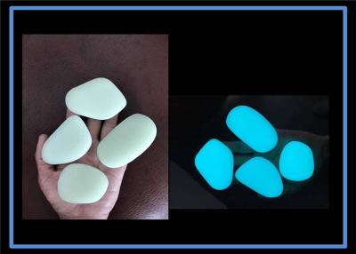 China Glow in the Dark Pebble Stones 1-3cm for Garden Decoration and Landscaping for sale