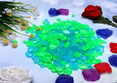 China Wear Resistant Luminous Pebbles Glow Stones 1-15mm for Garden Pathway Decoration for sale