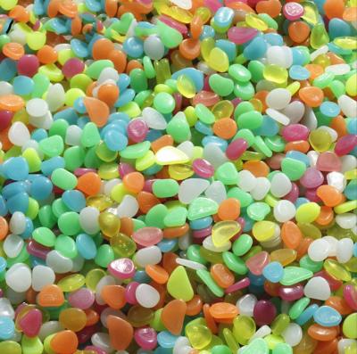 China Glow In The Dark Pebbles 1.5mm Luminous Gravel for Yard Decoration Accessories for sale