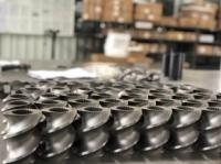 China Pet Food Extrusion Screw Barrel for Twin Screw Extruder - 50-80kg/h to 3-4tons/h Capacity with 0.5-0.8mm Nitriding Depth for sale
