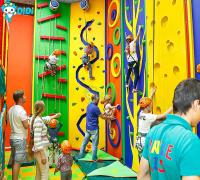 China Commercial Indoor Children'S Amusement Park CAD Drawing 400Sqm With Climbing Wall for sale