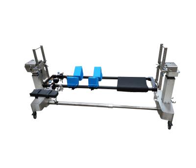 China Carbon Fiber Electric Hydraulic Operating Table AT900 with 680-1130mm Lift Range and 360° Rotation for sale
