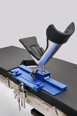 China Feynman FP-022-E1 Surgical Knee Holder with 300mm Position Plate and Adjustable 120mm Slide Seat for sale