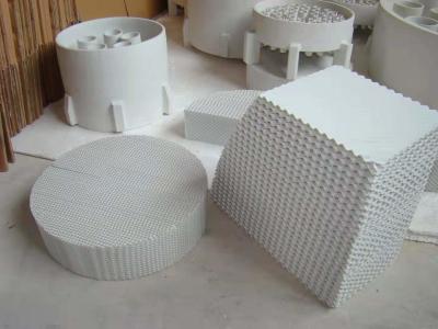 China Ceramic Structural Packing Inorganic Acid Cooling Tower Packing Material 2.51g/cm3 for sale