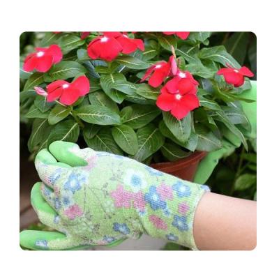 China Kids Gardening Bamboo Fiber Knit With Green Latex Coating Work Gloves for sale