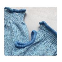 China Machine Washable Blue Elastic Seamless HPPE Cut Resistant Sleeves for sale