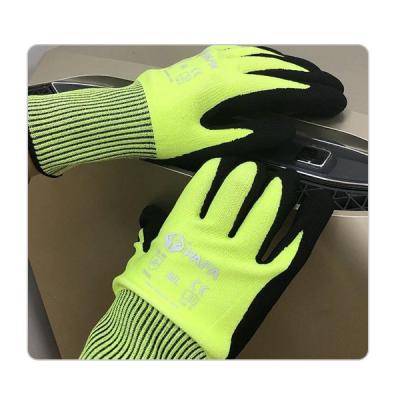 China Men Anti Abrasion HPPE Knit Black Nitrile Mining Cut Resistant Safety Gloves for sale