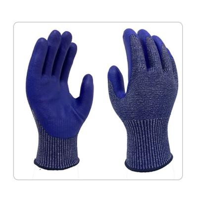 China Metal And Glass Handling HPPE Abrasion Resistant Fingers Dipping Foam Nitrile Gloves for sale