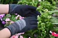 China 13 gauge Latex 3/4 Dipping Palm Coated Gloves For Gardening Trim And Carrying for sale