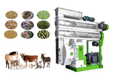 China High Efficiency Cattle Feed Manufacturing Machine 2-5 Tons Per Hour with 30-75 kW Power for sale