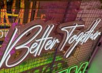 China 12VDC 200cm EU Plug Custom Neon Signs For Supermarket for sale
