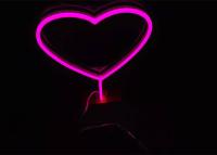 China Pink Heart Hazard Free 12VDC EU Plug USB Neon Signs For Gift for sale