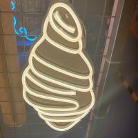 China Croissant horn package neon sign wall lighting deco led neon flex tube for sale