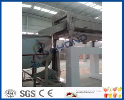 China 2000 kg/h Date Fruit Juice Processing Line with Evaporator for Date Pulp and Juice Making for sale