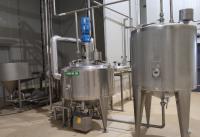 China 200-500 Kw Uht Milk Processing Plant PET Bottle Package Auto CIP Cleaning for sale