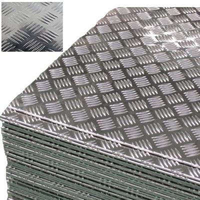 China 3003 Aluminum Diamond Plate Sheet 1.0-1.5% Mn Anti-Corrosion Tread Plate for Trailer Flooring for sale