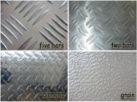 China 3003 Aluminum Diamond Plate Sheet 1.0-1.5% Mn Anti-Corrosion Tread Plate for Trailer Flooring for sale