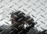 China 6061 T6 Aluminum Diamond Plate Sheet 1.6mm to 6.0mm Thickness Lightweight Tread Plate for sale