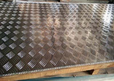 China 5052 H32 Aluminium Chequered Plate Coils 0.2-300mm Thickness Slip Resistance for Bus Body for sale