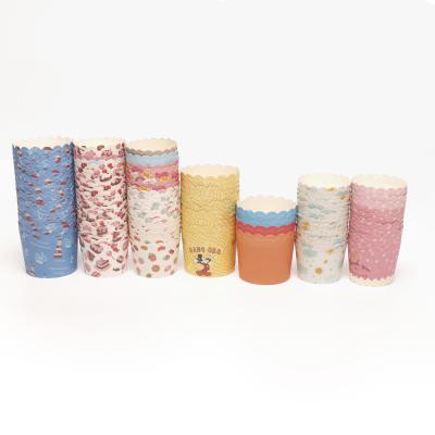 China Food Grade Cupcake Paper Cups , Compostable Baking Cake Paper Case With Logo for sale