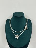 China Modern Fashion Necklace 16-18 Inch Chain with 1.5-2 Inch Pendant for Contemporary Jewelry Collections for sale