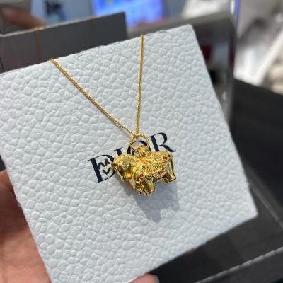 China 18K Gold Natural Gemstone Moissanite Horse Zodiac Pendant Necklace 23.1mm for sale