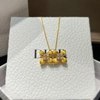 China 18K Gold Moissanite Cross Four Leaf Flower Pendant 18.2mm 0.34g Light Luxury Jewelry for sale