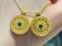 China 18K Gold Sunflower Compass Pendant with Jade Moissanite 1.81g 18.9mm for sale
