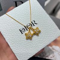 China 18K Gold Moissanite Pendant 14.6mm Geometric Star Design Lightweight Elegant Necklace for sale
