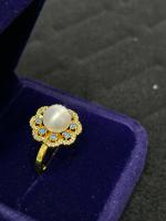 China 925 Silver Natural Freshwater Pearl Ring 10-12mm Golden Round Pearl Jewelry for sale