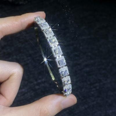China 925 Silver Moissanite Bracelet 56-60mm Custom Anniversary Gift Jewelry for sale